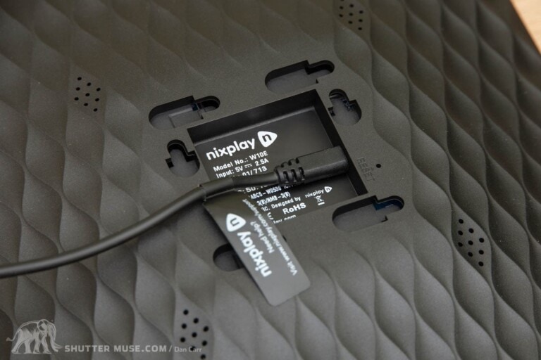 Nixplay Smart Photo Frame Review - Updated and Improved