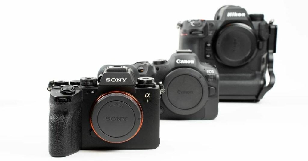 Why I Own Sony, Canon and Nikon Mirrorless Systems