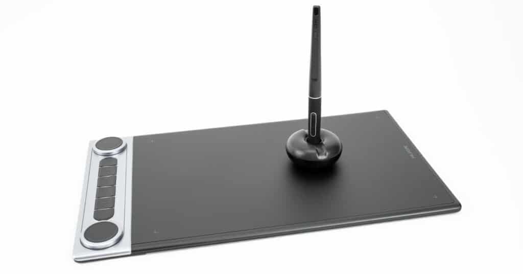 I Tested the Huion Inspiroy Dial 2 - Better Than Wacom?