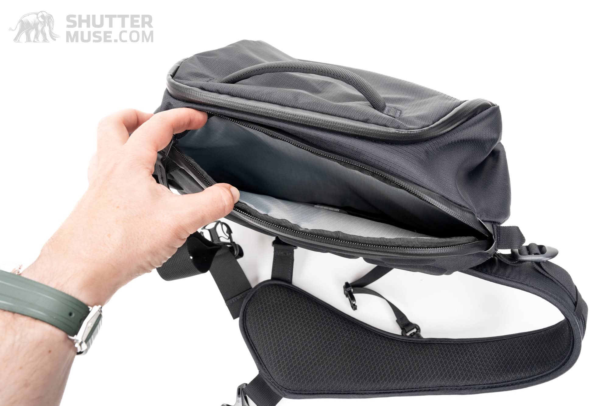 Cotton Carrier Hyker Slingbag Review